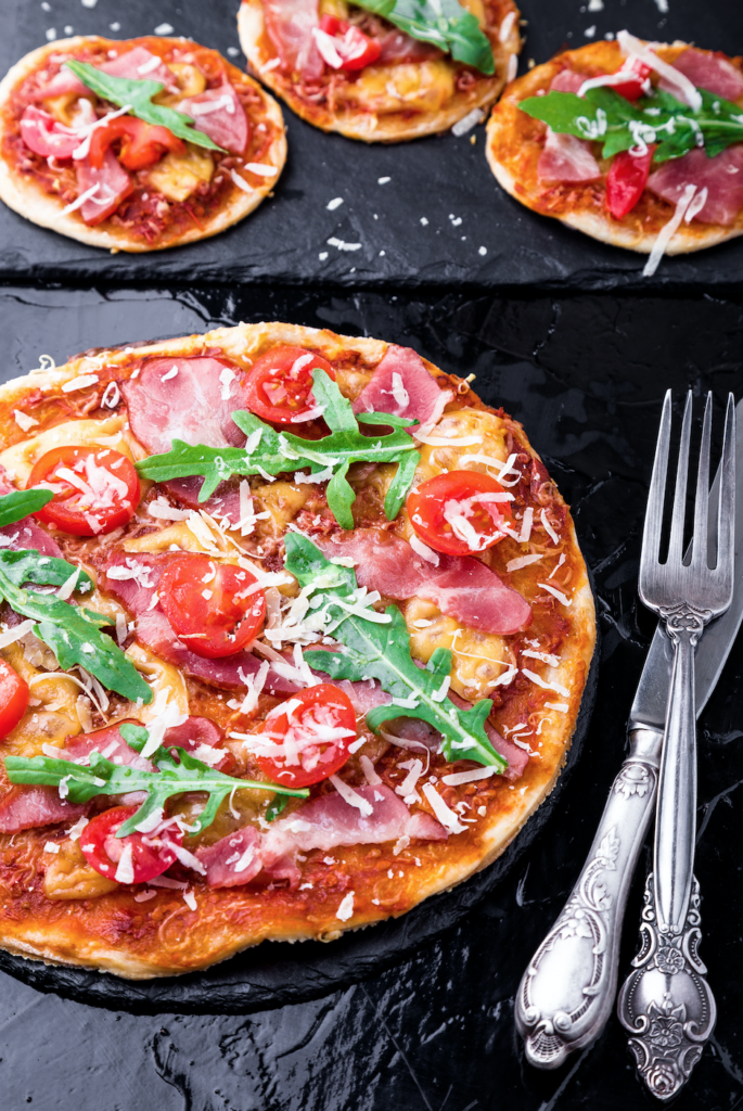 Syn Free Pizza Fakeaway - Fatgirlskinny.net | Slimming Recipes, Healthy ...